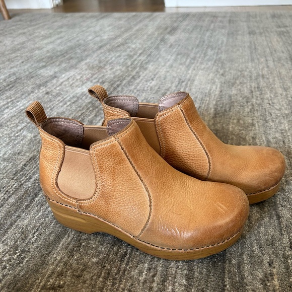 Dansko | Shoes | Tan Leather Dansko Ankle Boots | Poshmark